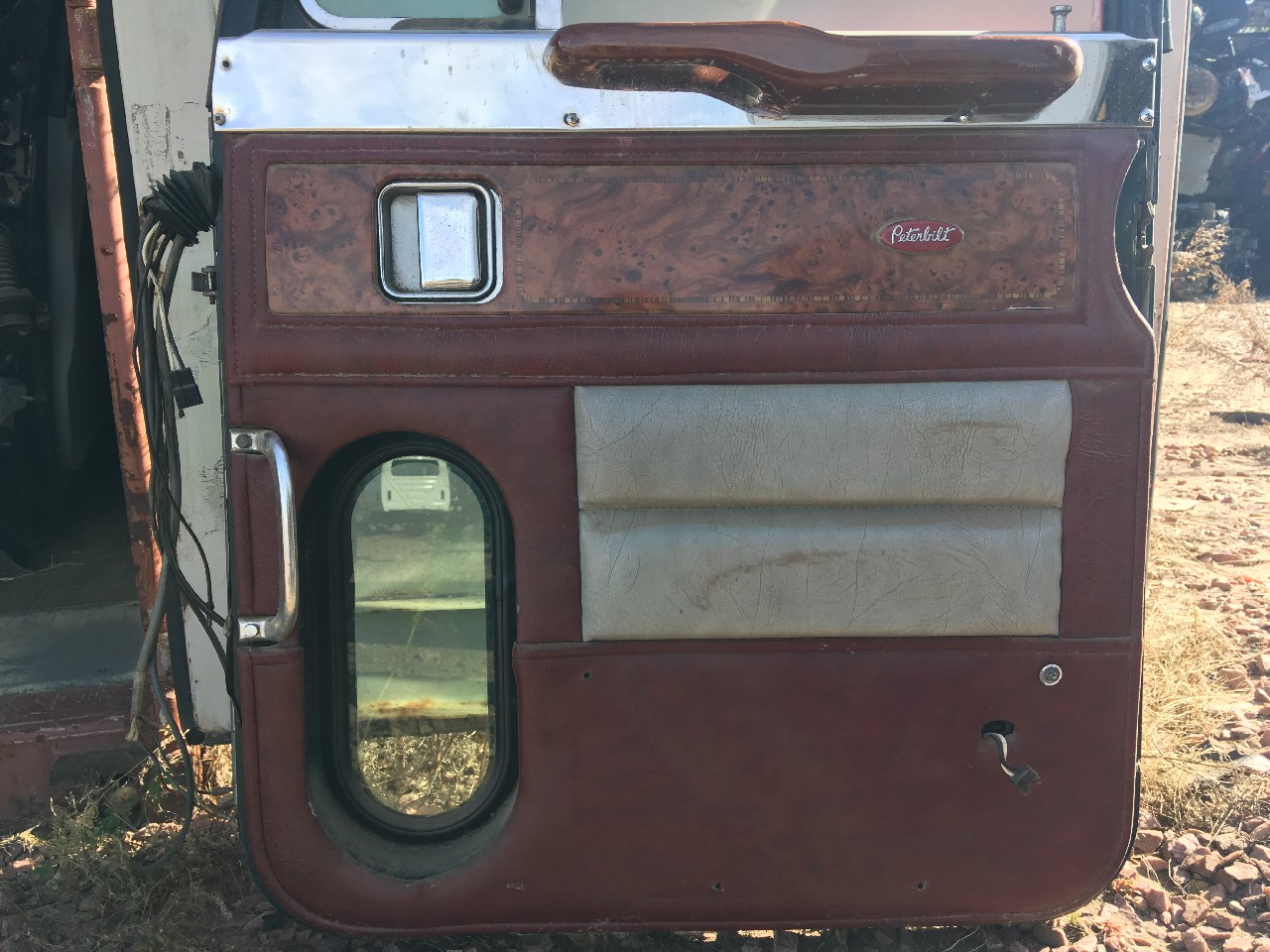 20-18350-3222213 | Peterbilt 379 Door, Interior Panel for Sale