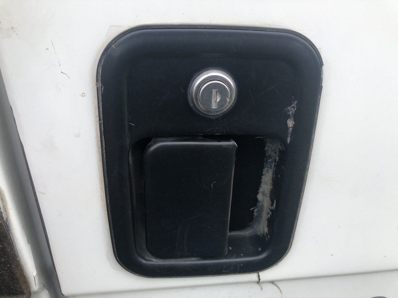 Freightliner FL80 Door Latch for Sale