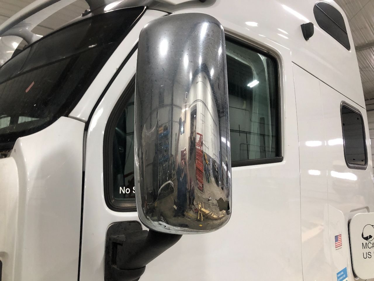 M20012 | Peterbilt 587 Door Mirror for Sale