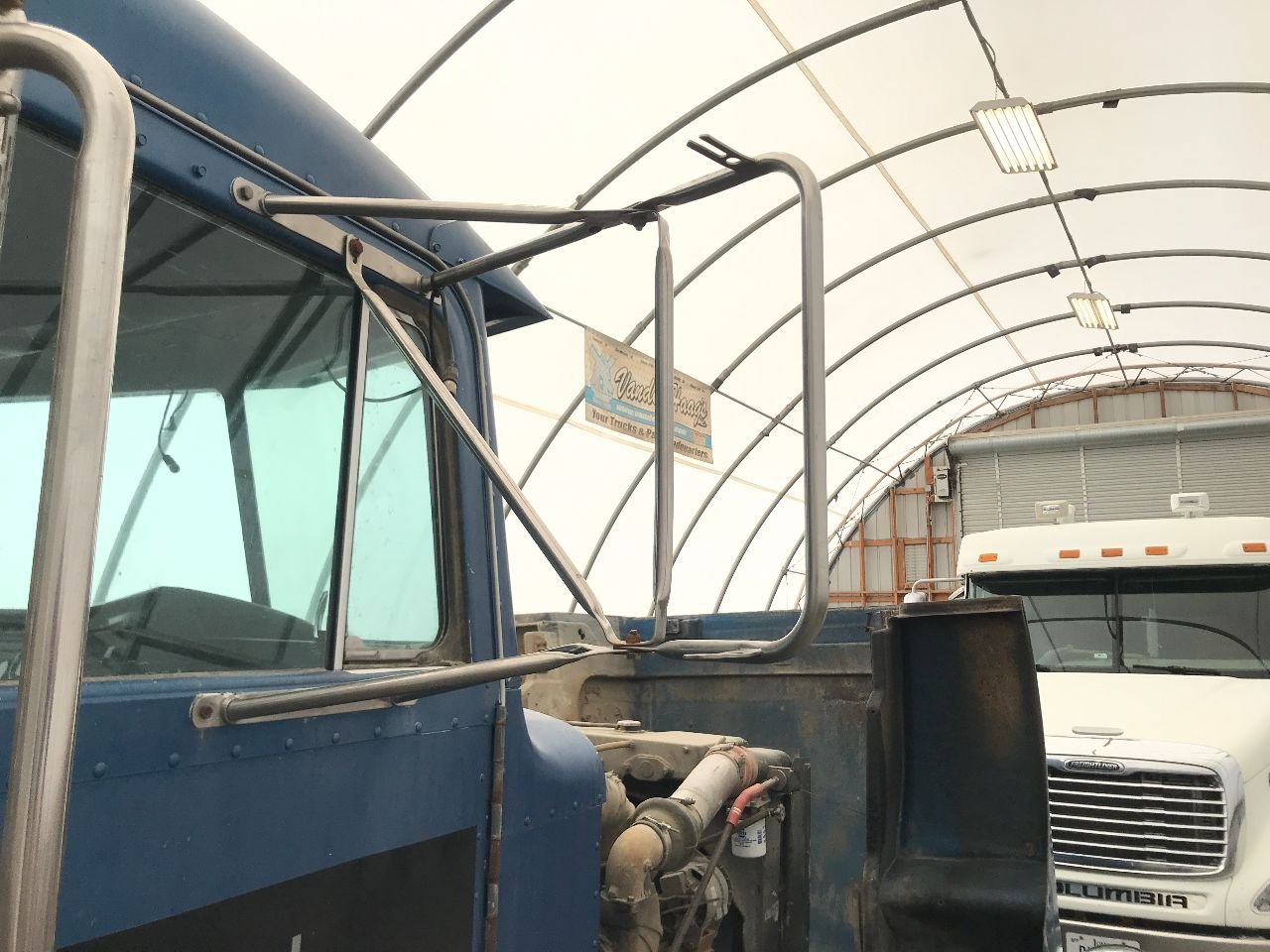 Peterbilt 377 Door Mirror, Bracket for Sale