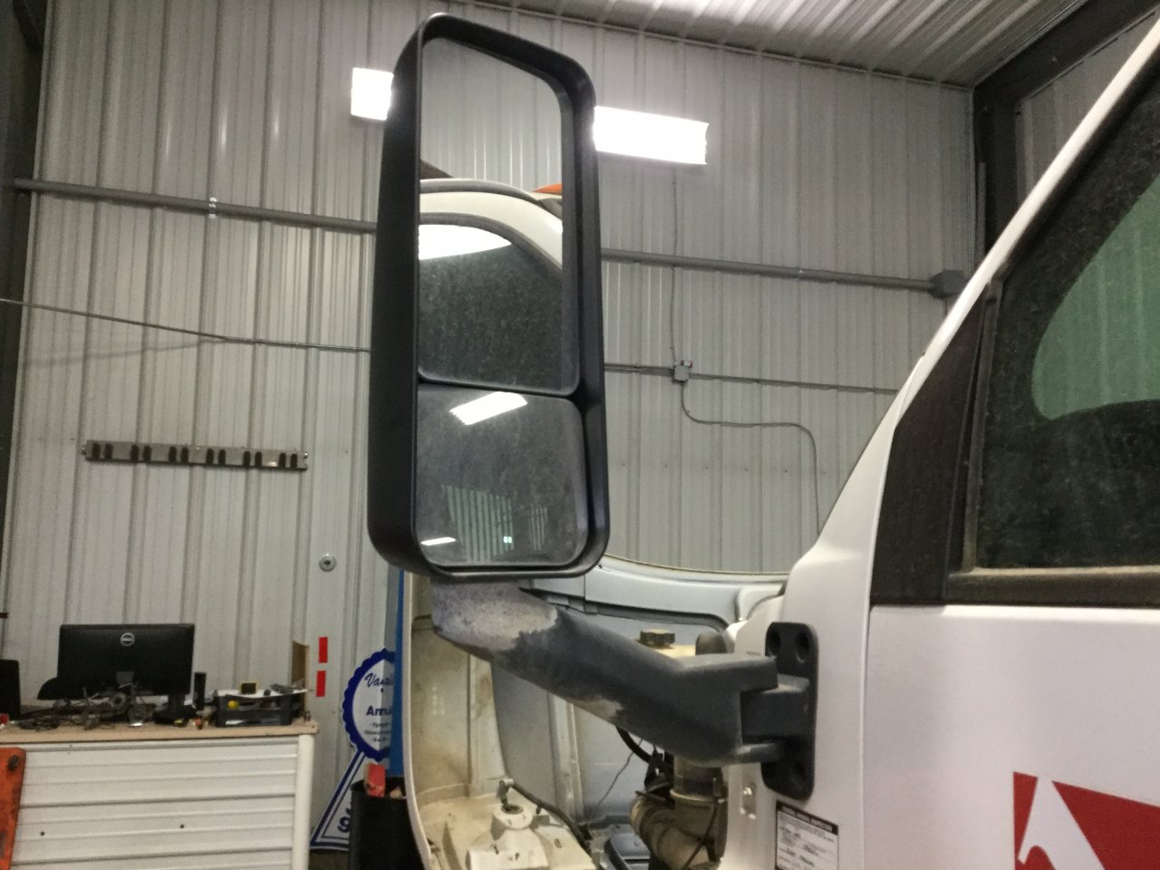 25886111 | Chevrolet C7500 Door Mirror for Sale