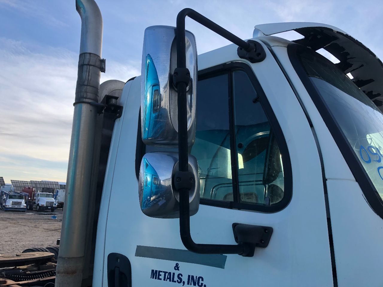 A22-58514-001 | Freightliner M2 112 Door Mirror for Sale
