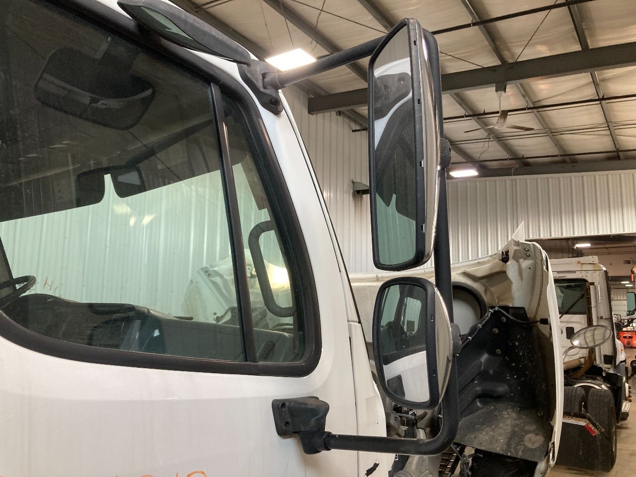 A2274243041 | Freightliner M2 112 Door Mirror for Sale