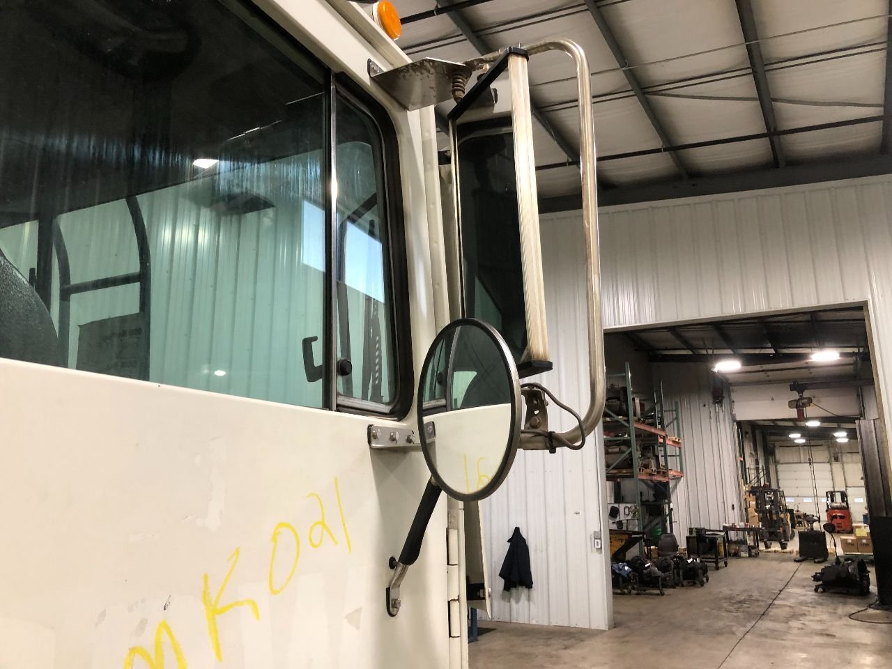Mack MRU613 Door Mirror for Sale