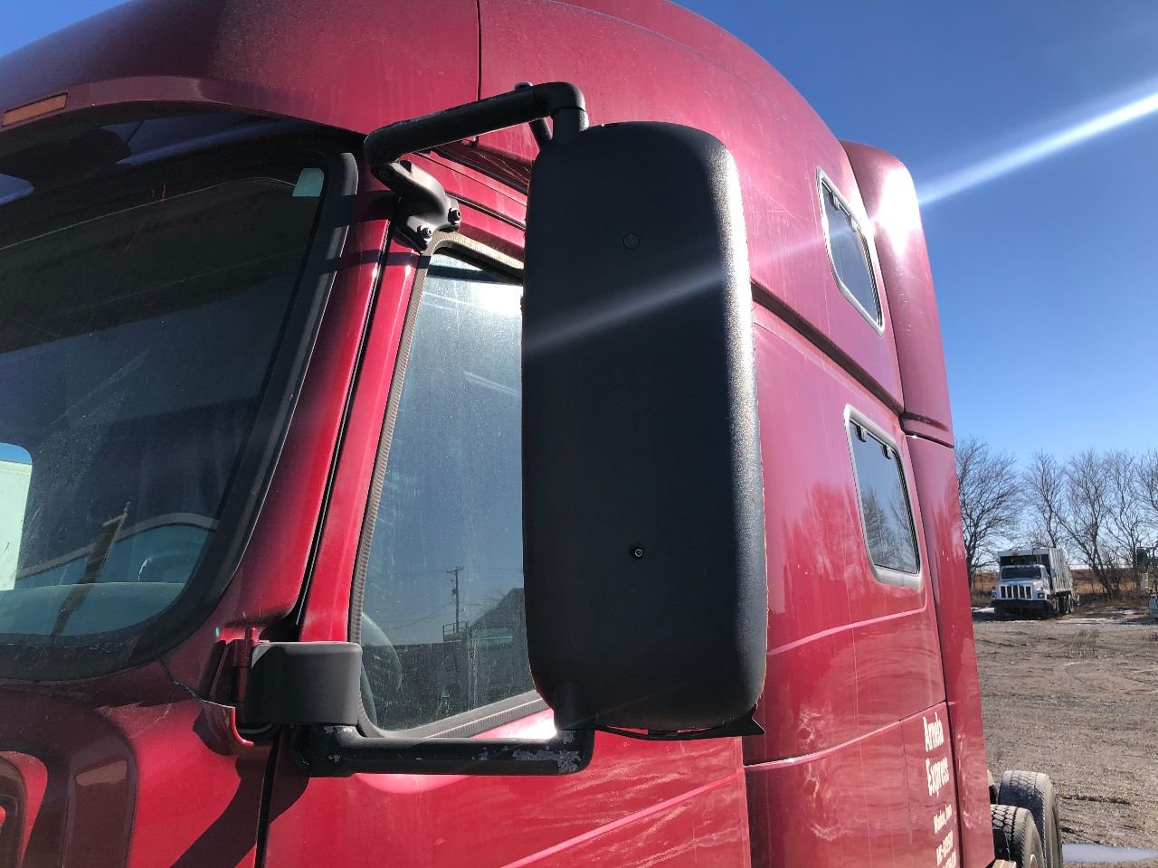 20582013 | Volvo VNM Door Mirror for Sale