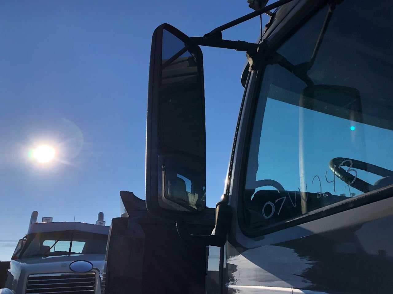 82239803 | Volvo VAH Door Mirror for Sale