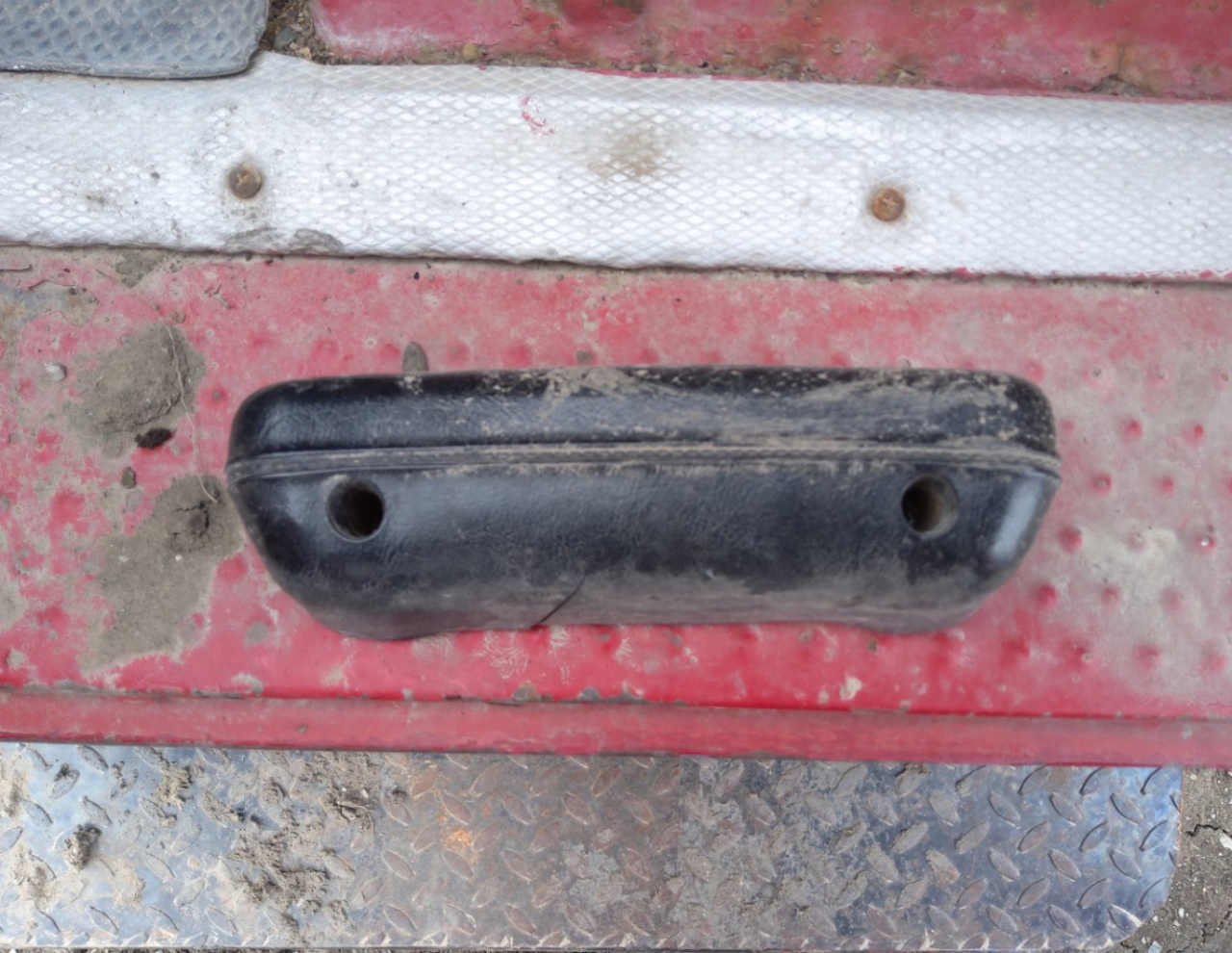 International 1800 LOADSTAR Door, Misc Parts for Sale