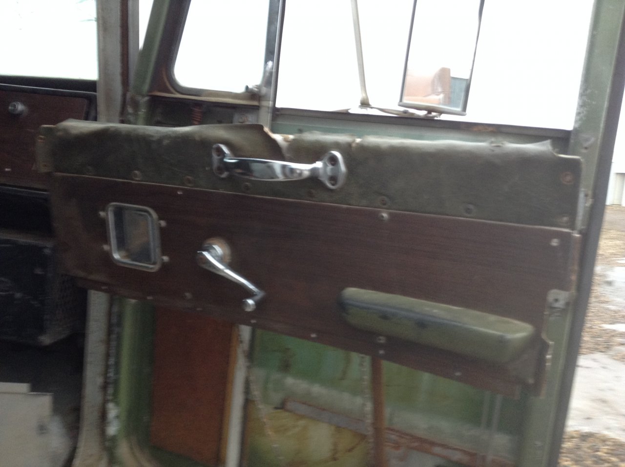 Peterbilt 359 Front Door Window Regulator for Sale