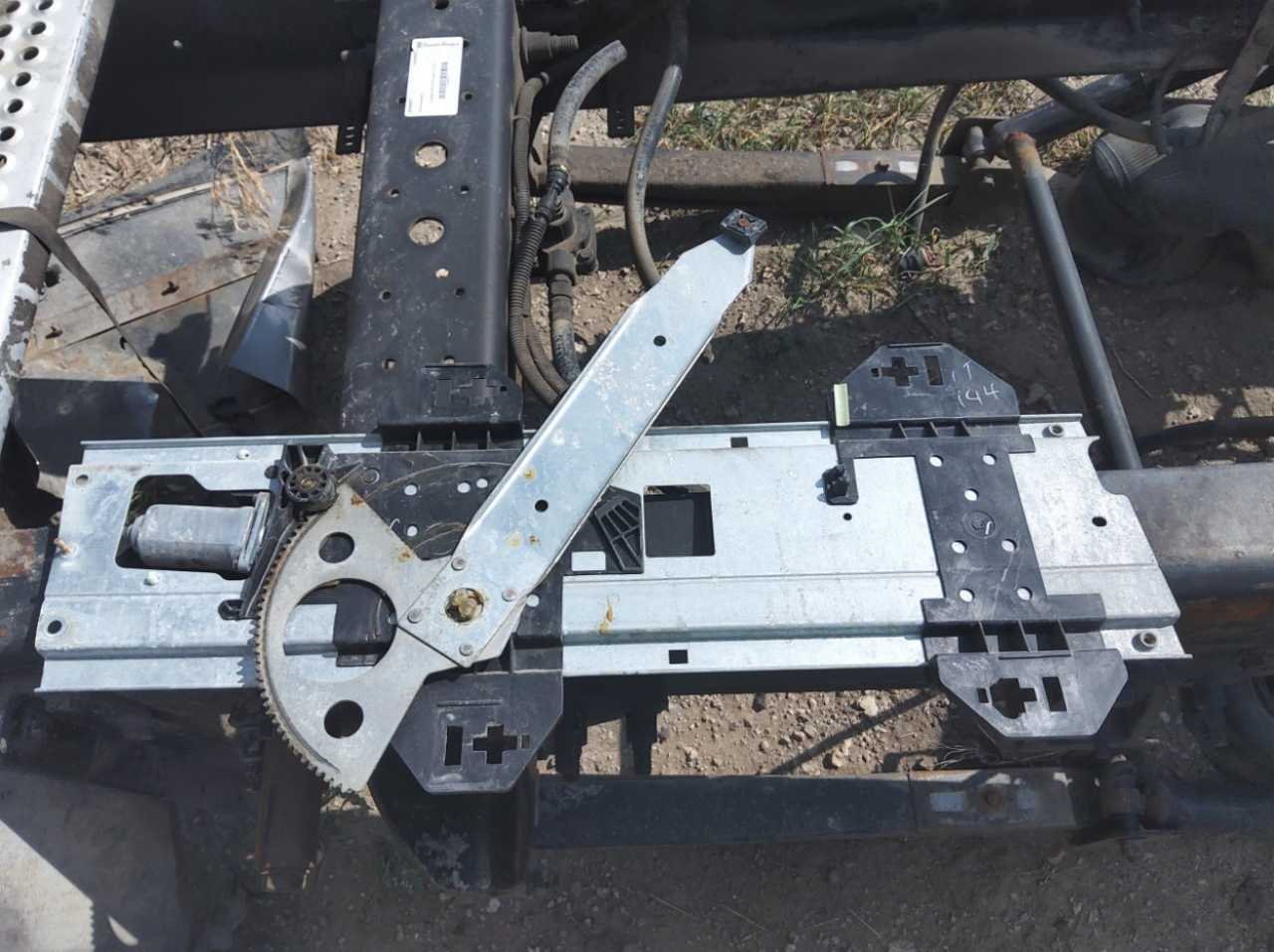 International LONESTAR Front Door Window Regulator for Sale