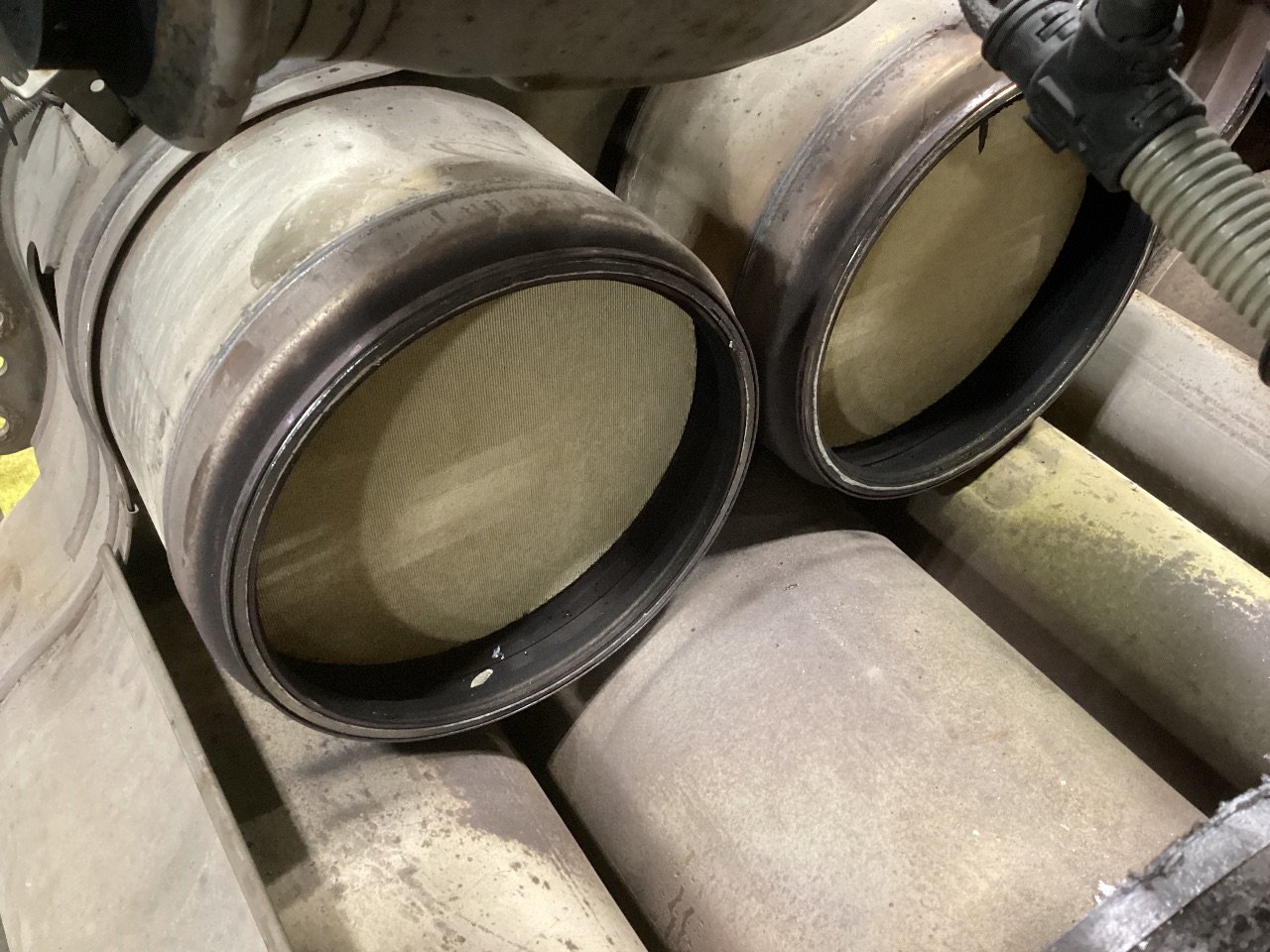 Freightliner M2 112 DPF Assembly, Less Filters for Sale