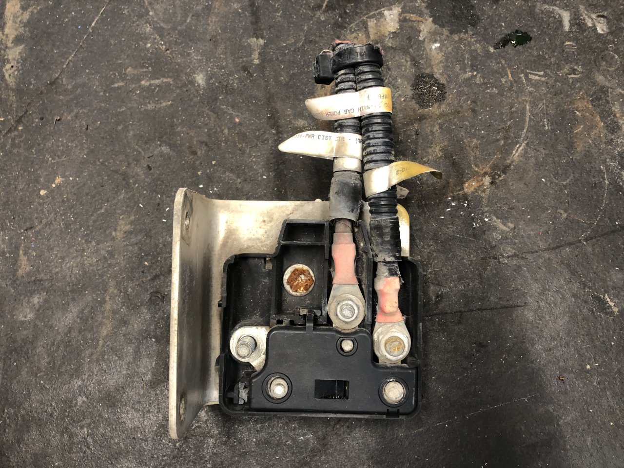 P27-6087-100070 | Peterbilt 386 Electrical, Misc. Parts for Sale