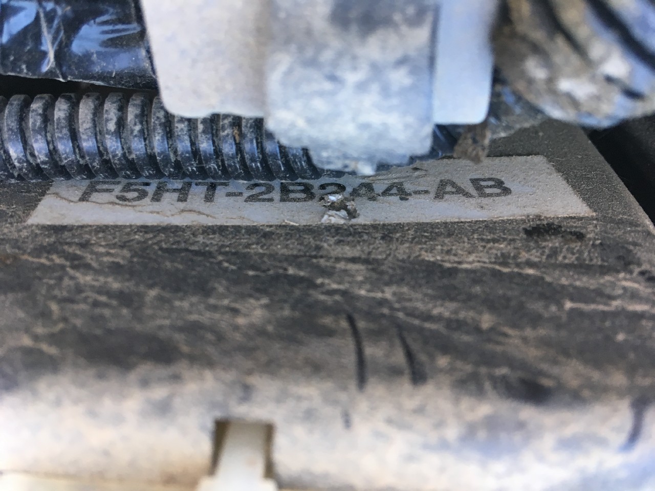 F5HT-2B244-AB | Ford F7000 Electrical, Misc. Parts for Sale