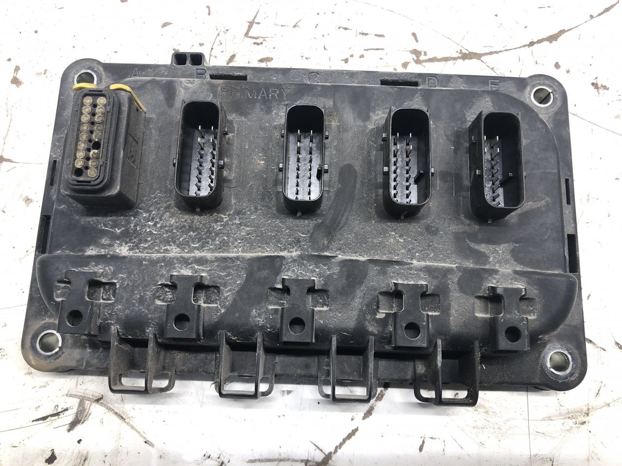 Q21-1124-004-004 | Kenworth T680E Electronic Chassis Control Module for Sal