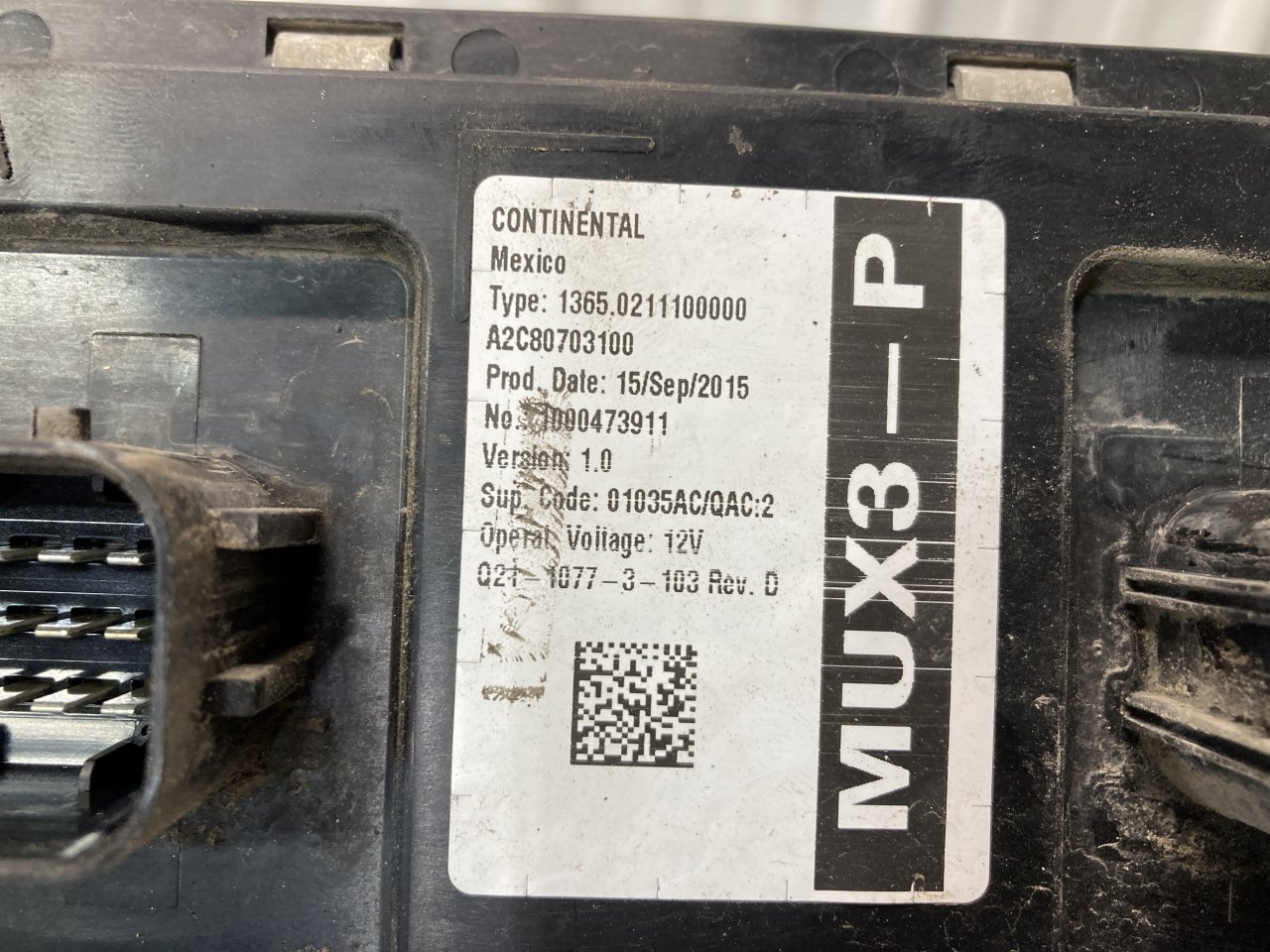 Q21-1077-3-103 REV.D | Peterbilt 579 Electronic Chassis Control Module for