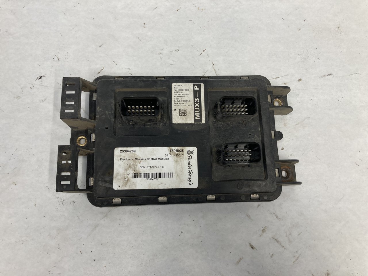 Q21-1077-3-103 | Kenworth T470 Electronic Chassis Control Module for Sale