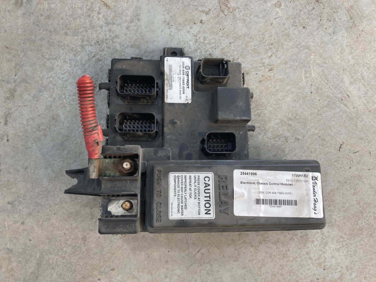 DDR A06-75982-005R | Freightliner CASCADIA Electronic Chassis Control Modul