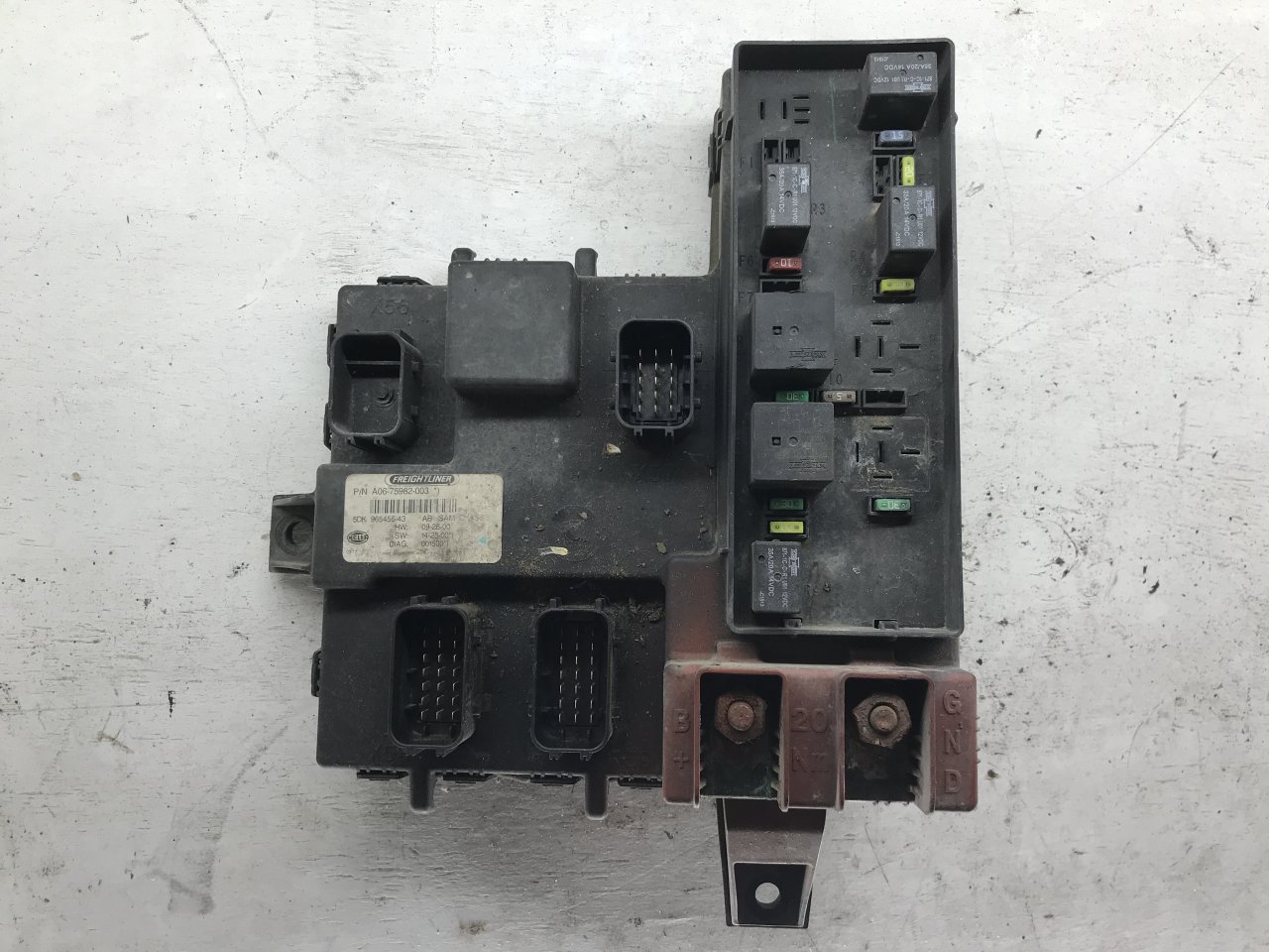 A06-75981-003 | Freightliner CASCADIA Electronic Chassis Control Module for