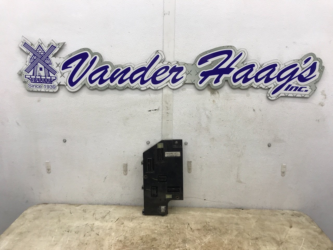 3833153C3 | International PROSTAR Electronic Chassis Control Module for Sal