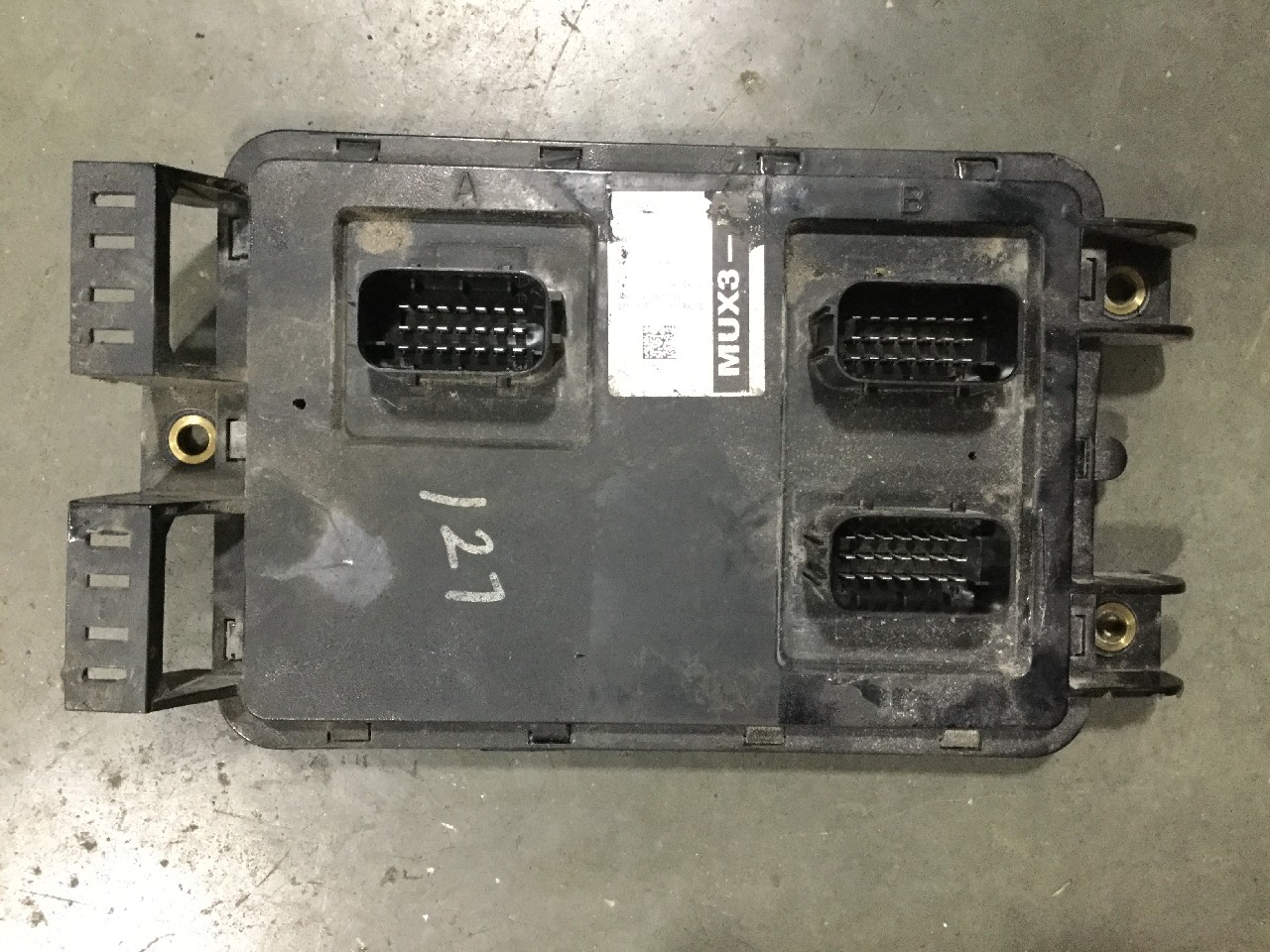 Q2110773103 | Kenworth W900L Electronic Chassis Control Modules for Sale