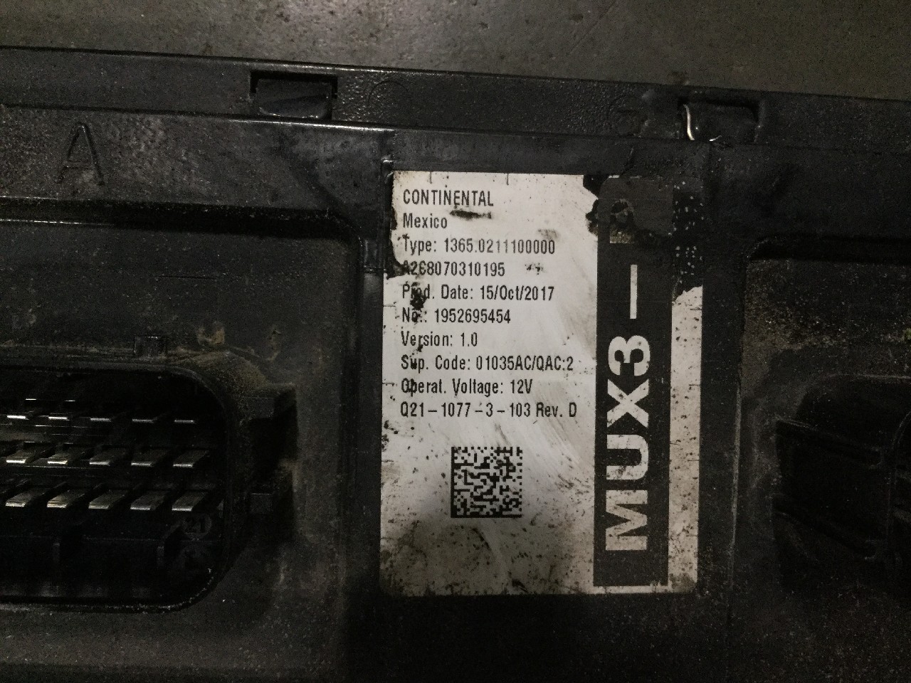 Q2110773103 | Kenworth W900L Electronic Chassis Control Modules for Sale