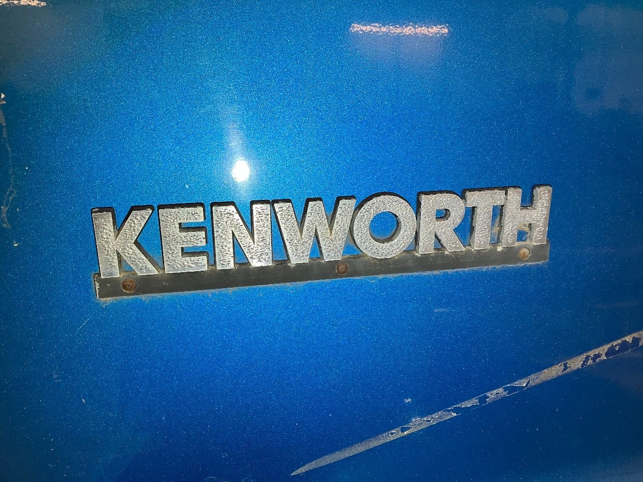K281-1398 | Kenworth W900L Emblem for Sale