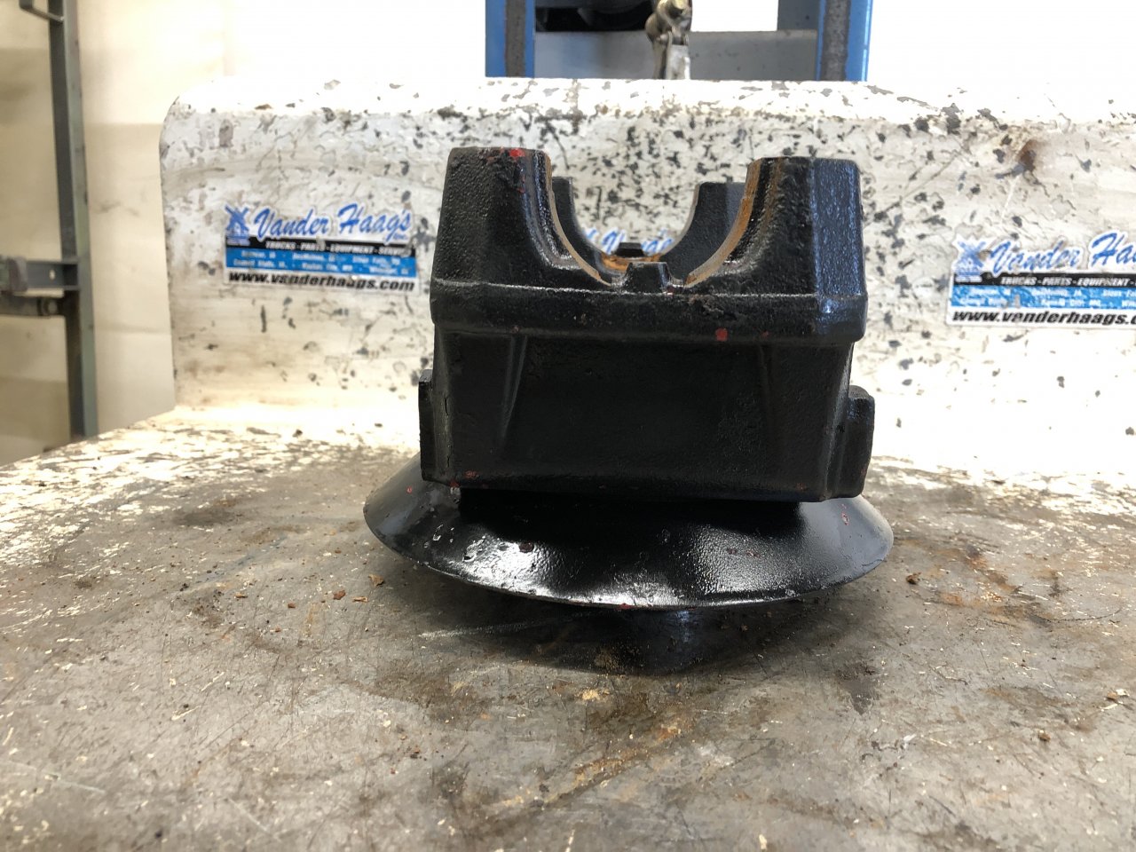 Meritor RP20145 End Yoke, Power Divider for Sale