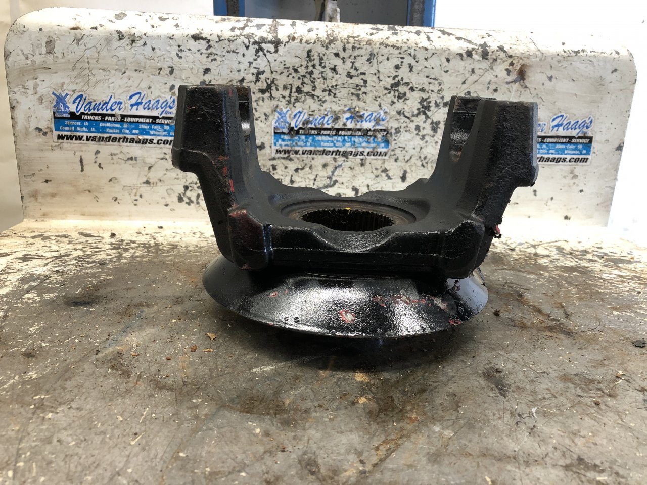 Meritor RP20145 End Yoke, Power Divider for Sale
