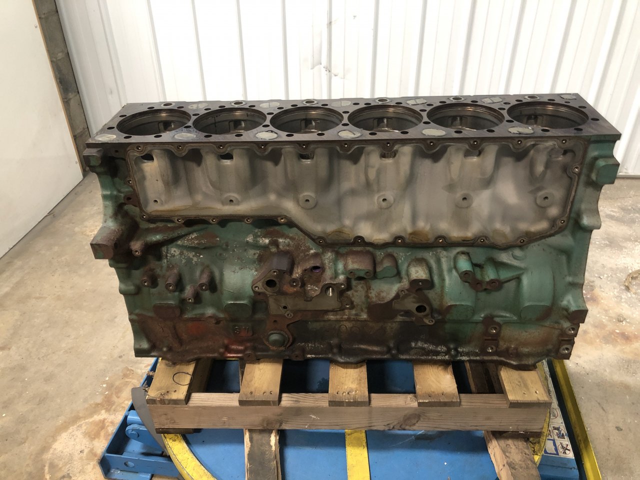 1007281 | Volvo D13 Engine Block for Sale