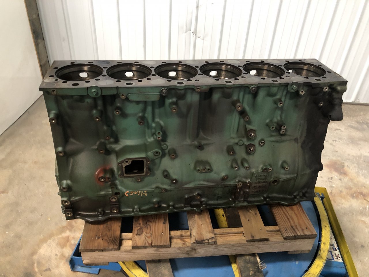 1002133 | Volvo D50 Engine Block for Sale