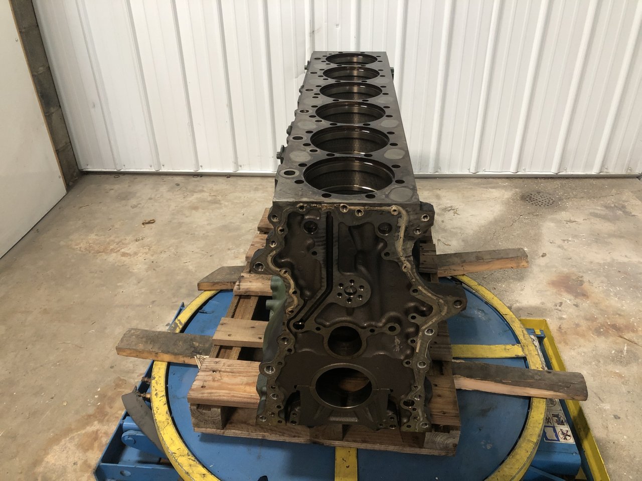 1002133 | Volvo D50 Engine Block for Sale