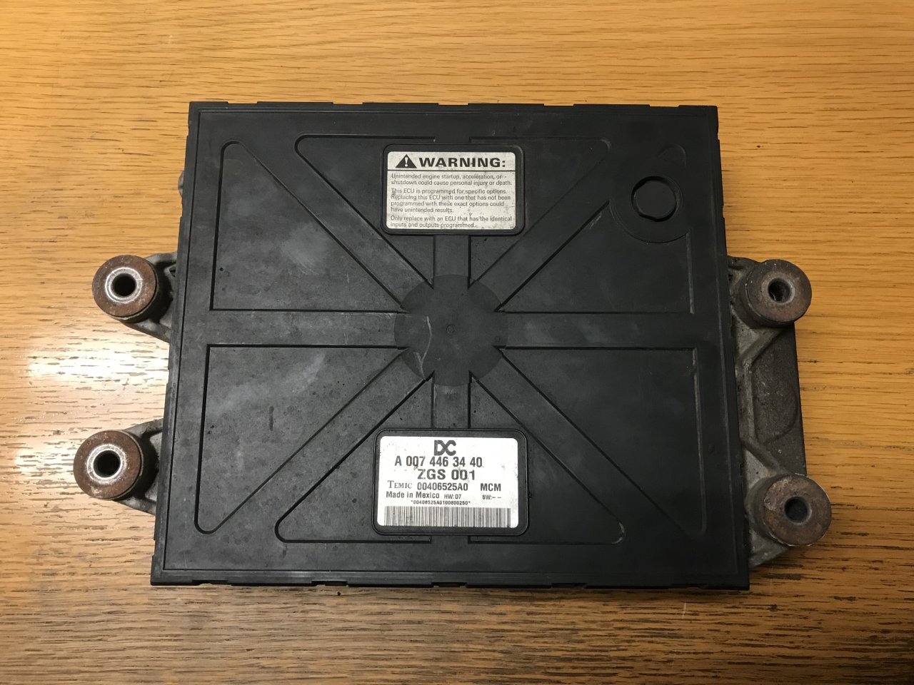 A0074463440 | Detroit DD13 Control Module (ECM) for Sale