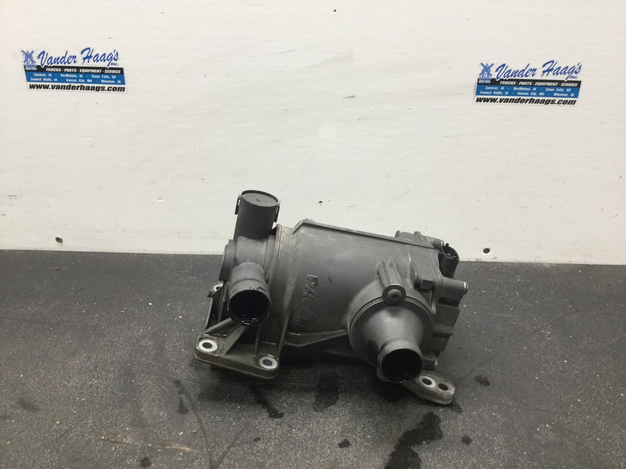 1976007 | Paccar MX13 Engine Crankcase Breather for Sale