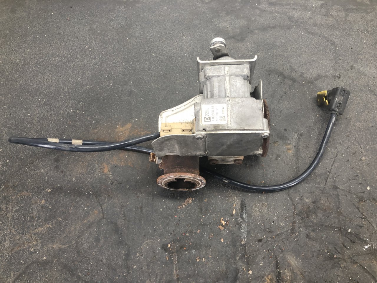 2128862 | Paccar MX13 Engine EGR Valve for Sale