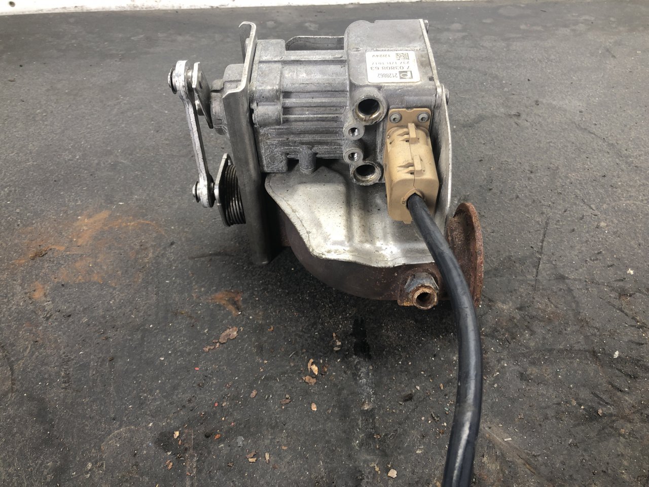 2128862 | Paccar MX13 Engine EGR Valve for Sale