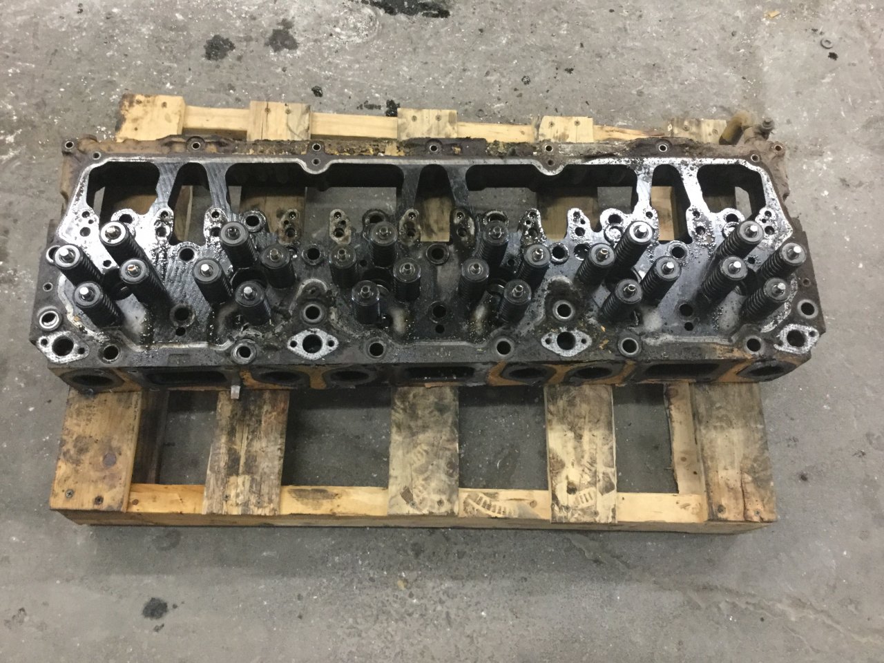 4P6510 | CAT C10 Head Assembly for Sale
