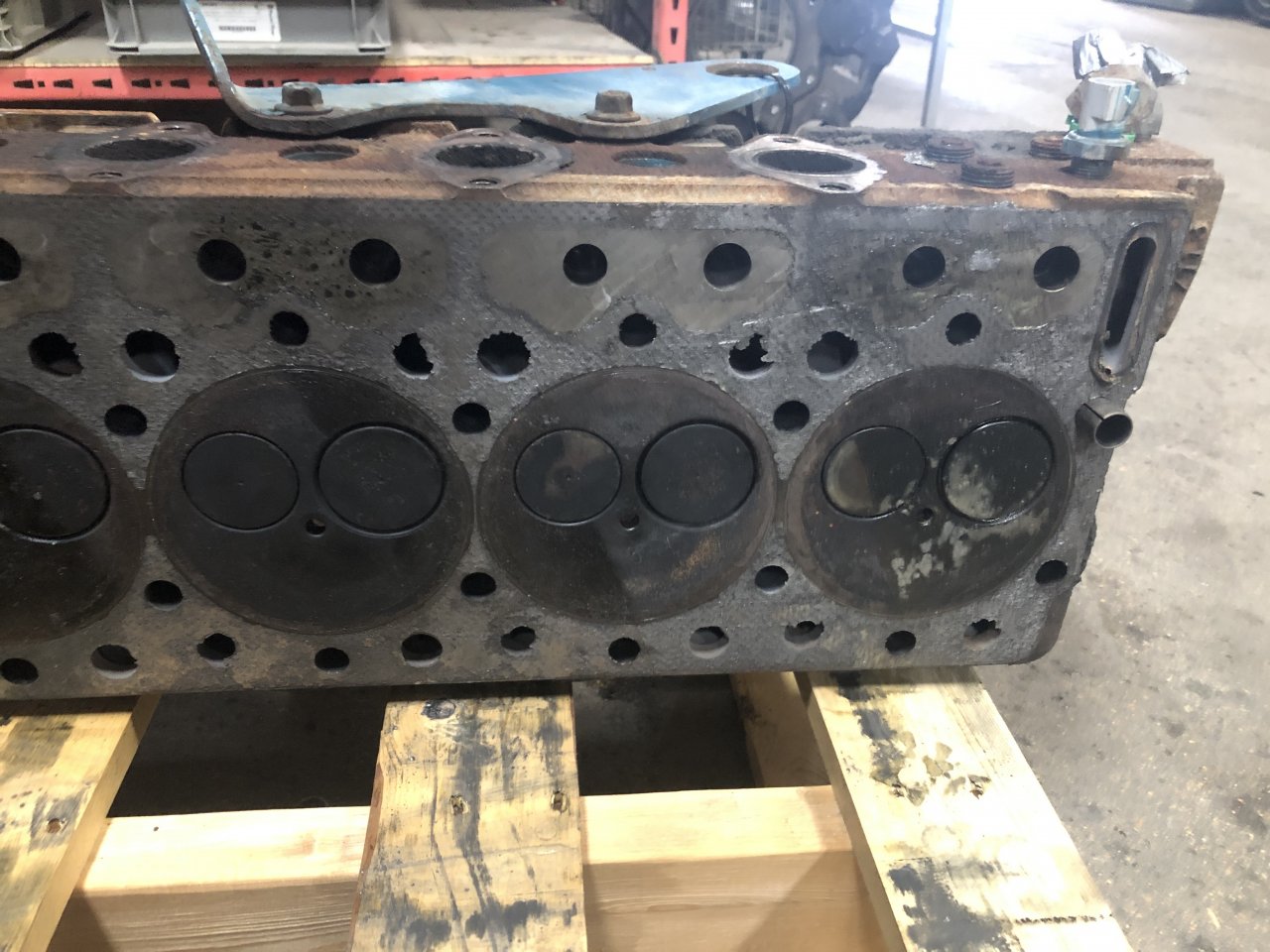 1827113C2 | International DT466E Engine Cylinder Head for Sale