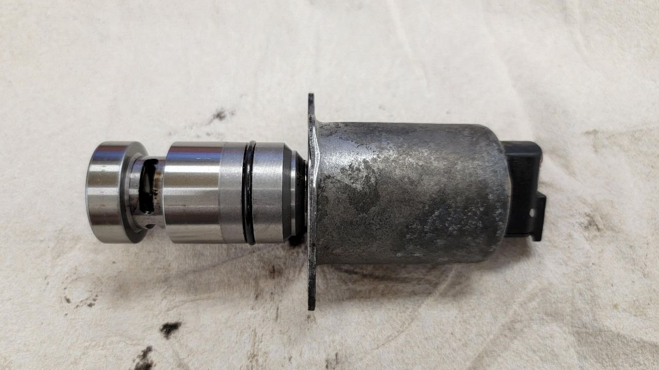 23013334 | Volvo D13 Engine Component for Sale