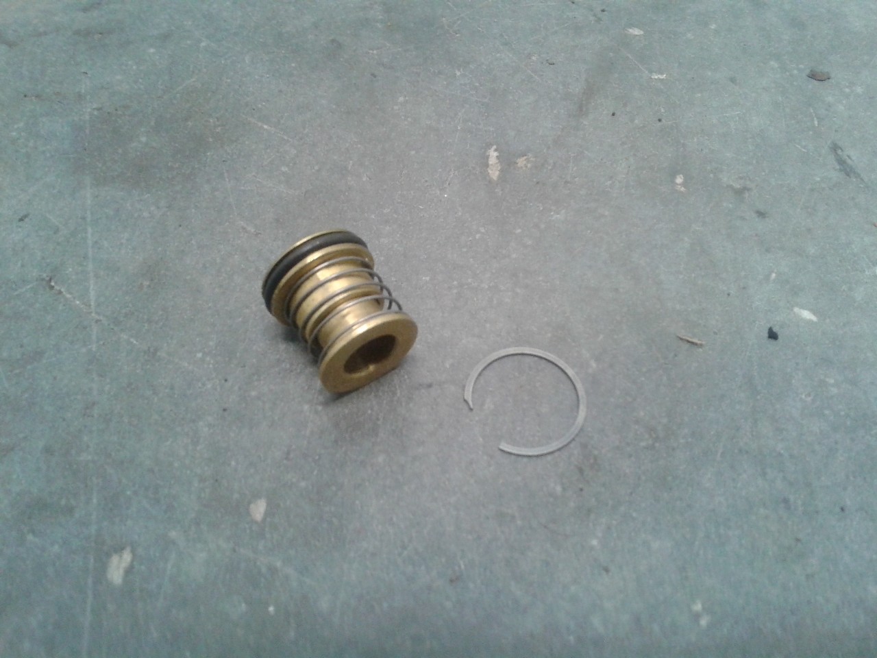 1842643C91 | International DT466E Engine Component for Sale