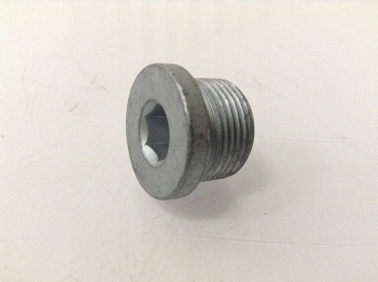 N000908022011 | Mercedes MBE906 Engine Component for Sale