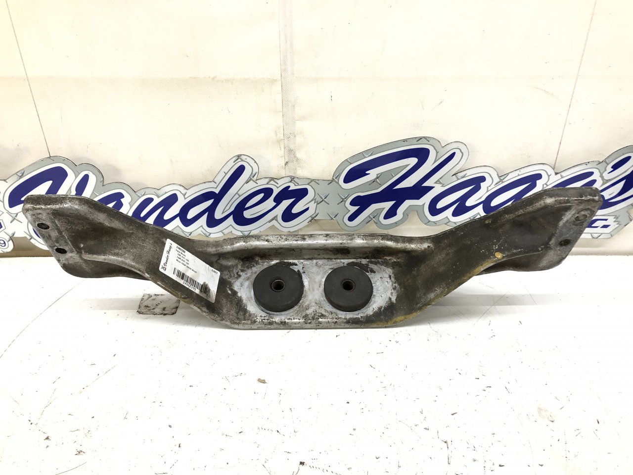 K107-529 | CAT 3406B Engine Mount for Sale