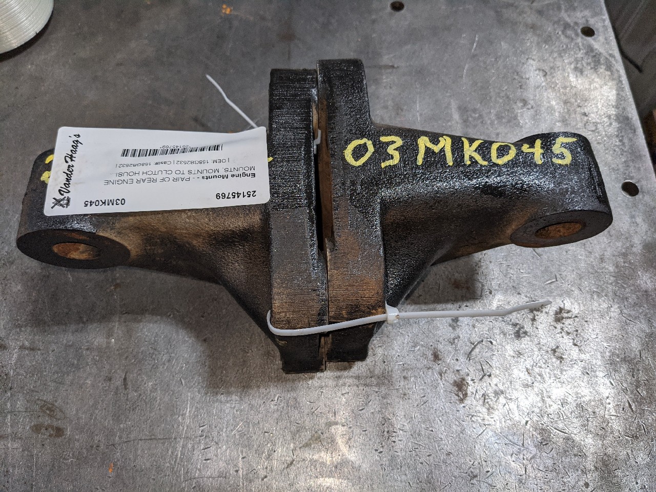 158GB2532 | Cummins ISX Engine Mount for Sale