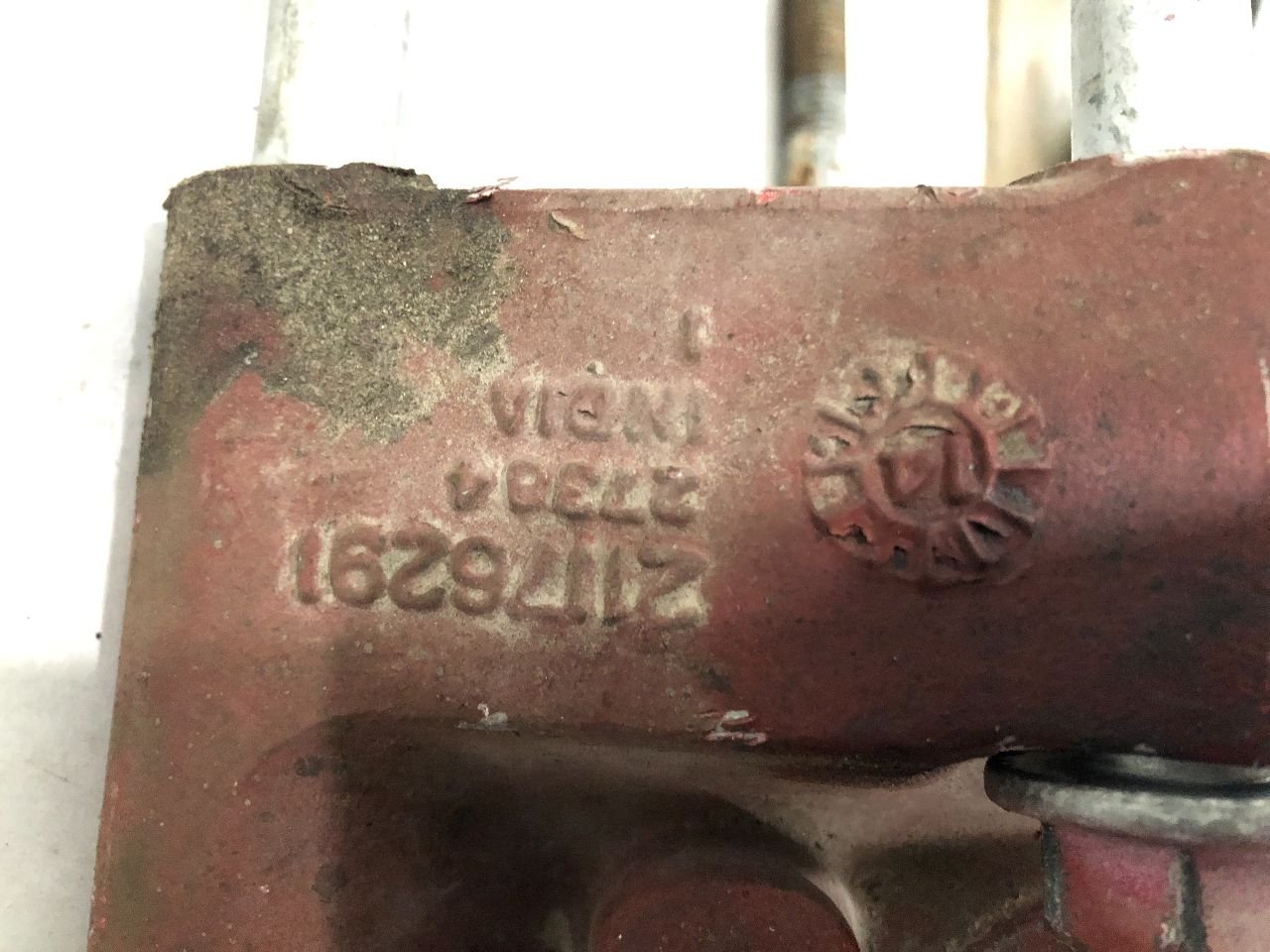 27364 | Mack MP7 Engine Mount for Sale