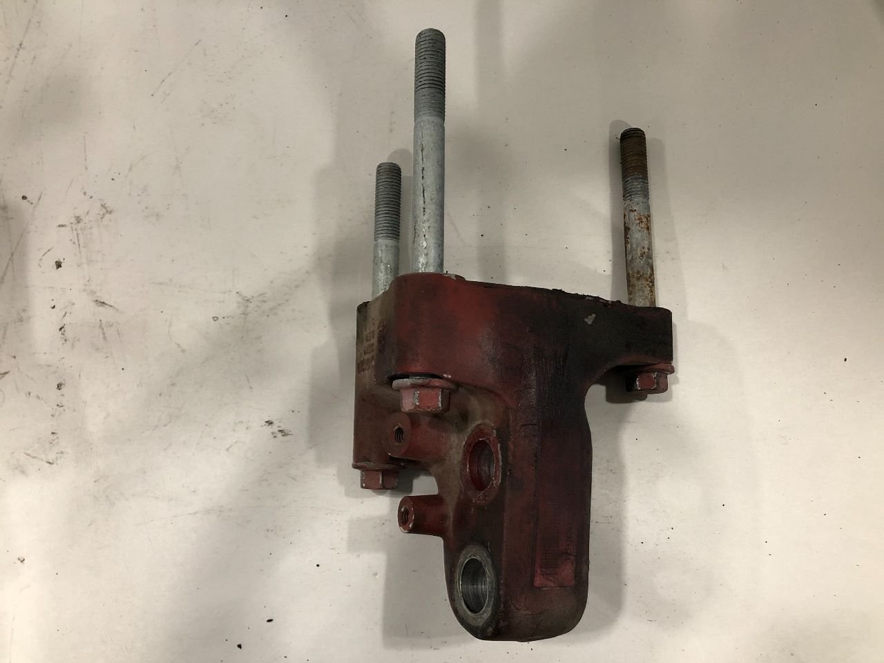 27364 | Mack MP7 Engine Mount for Sale