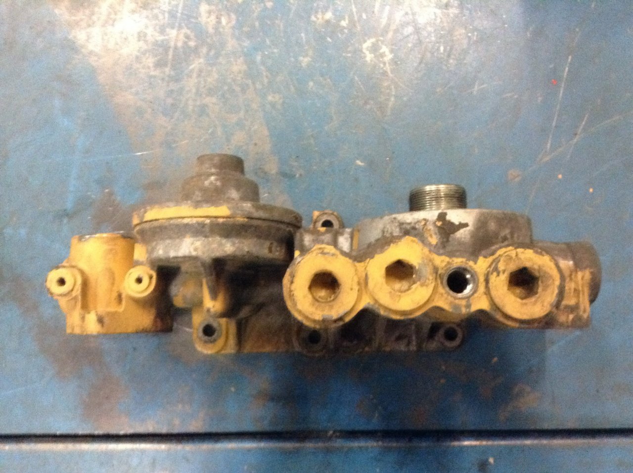 223-1615 | CAT C13 Engine Oil Filter Base for Sale