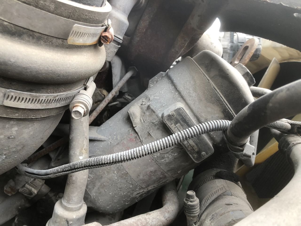 Mercedes MBE4000 Engine Oil Filter Base for Sale