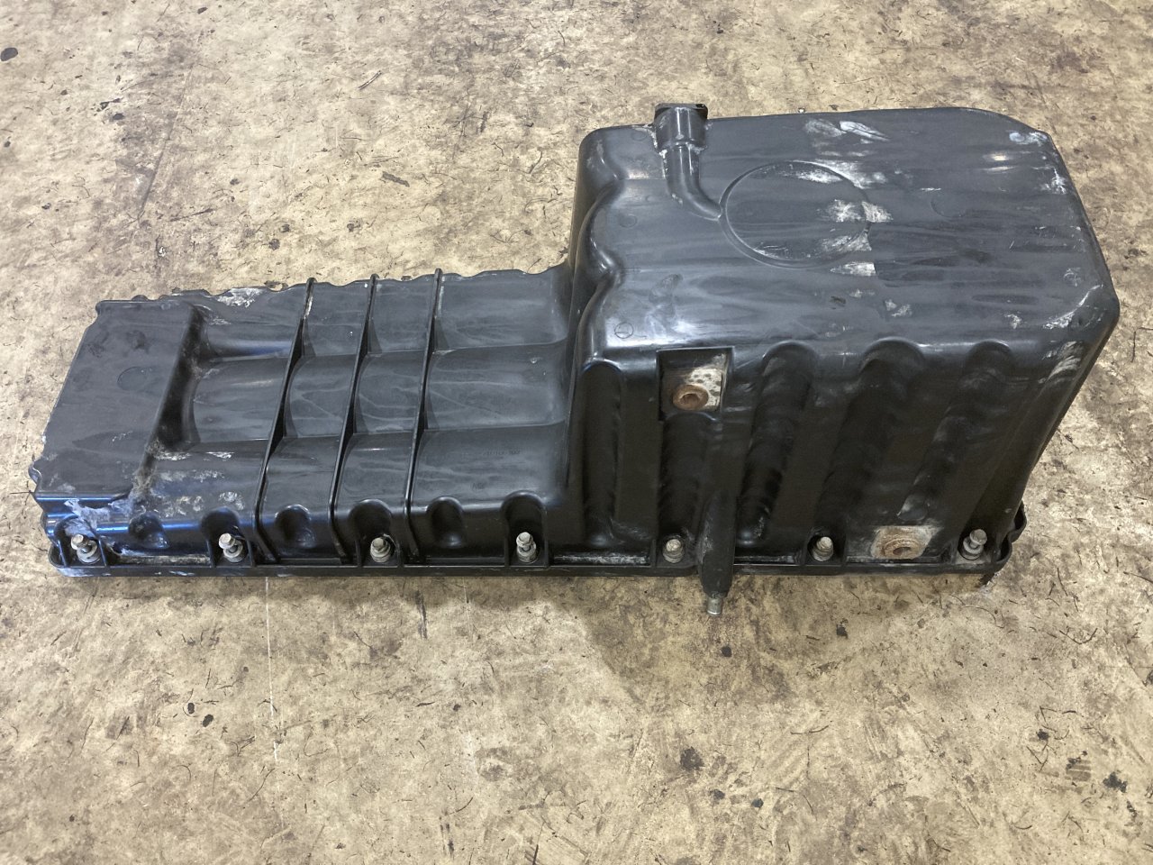 Detroit DD13 Engine Oil Pan for Sale