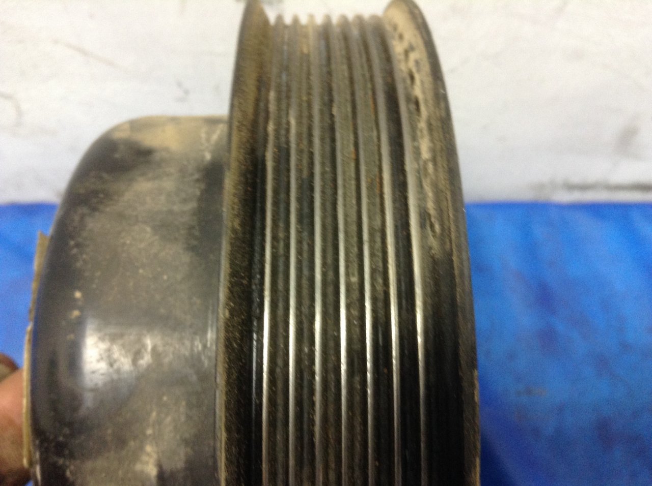 1818607C1 | International DT466E Pulley for Sale