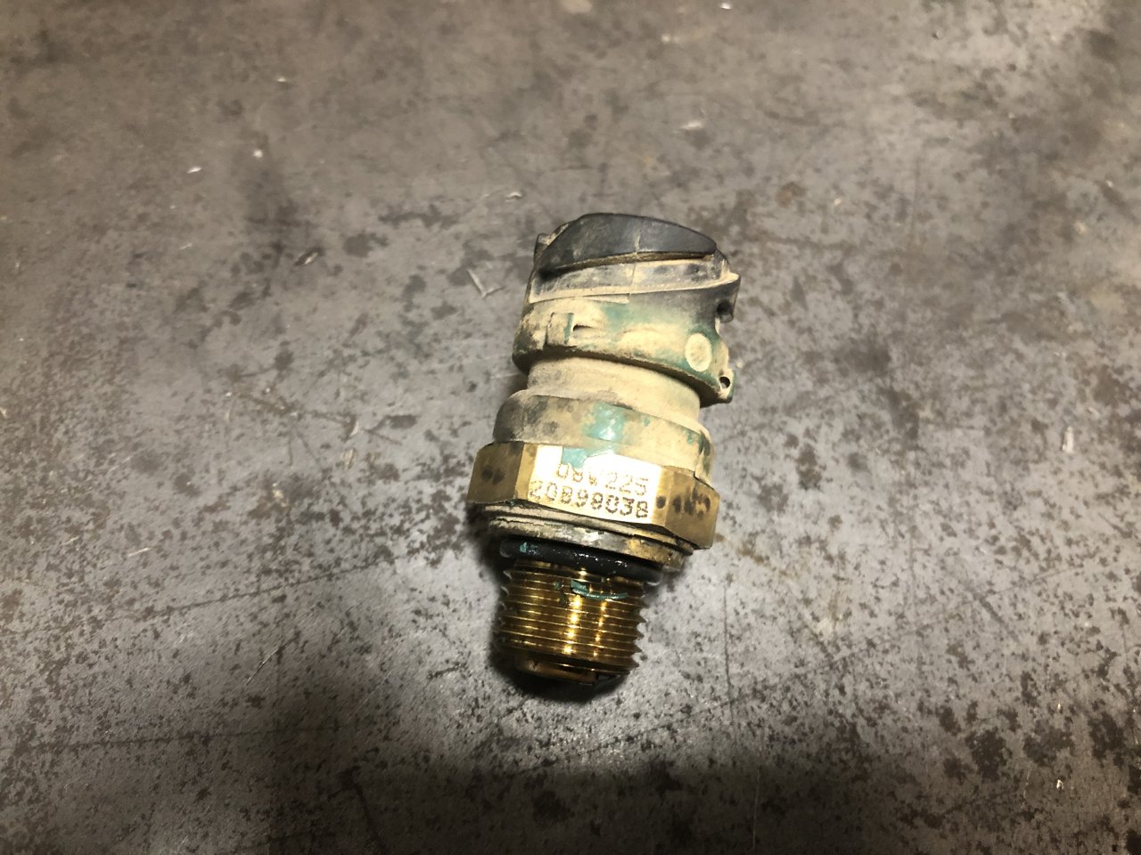 20898038 | Volvo D13 Engine Sensor for Sale