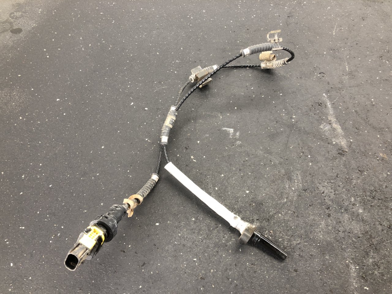 1960630 | Paccar MX13 Engine Sensor for Sale