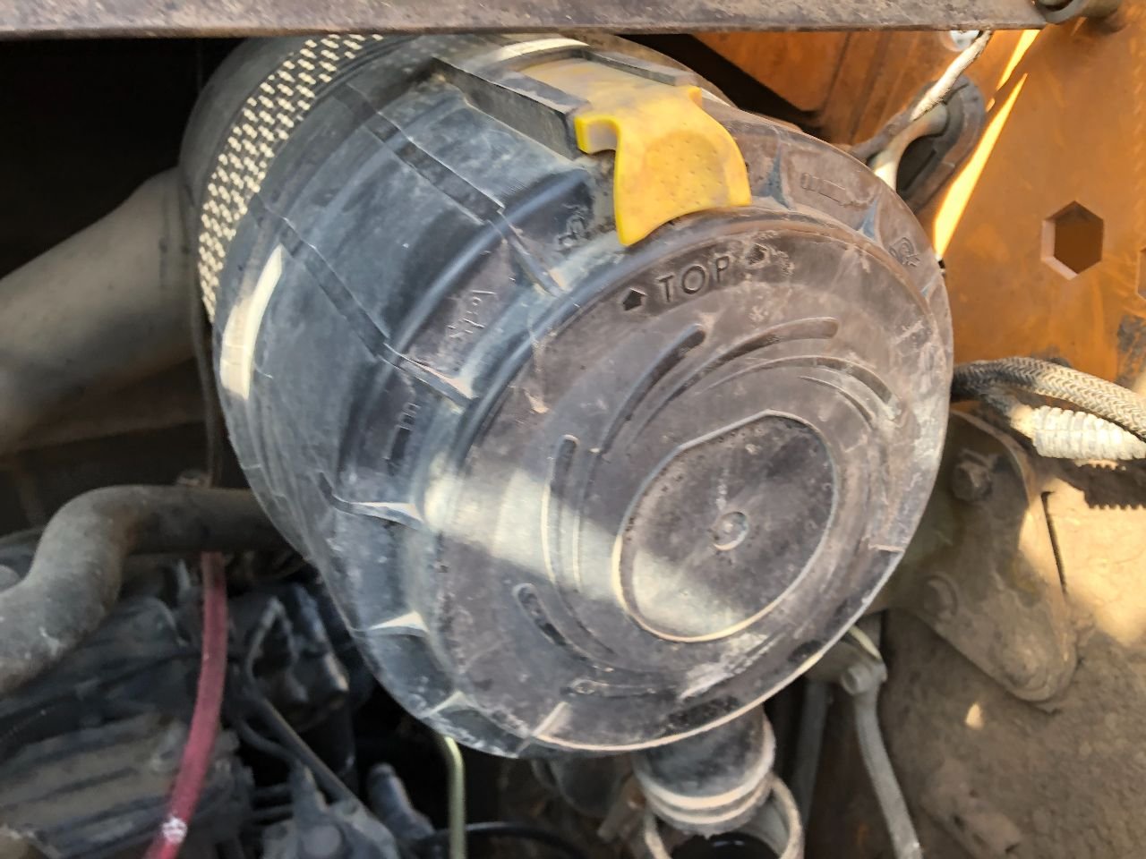 Case 420 SERIES 3 Air Cleaner for Sale